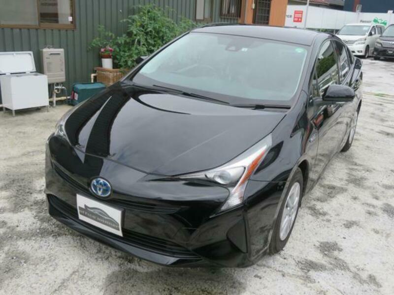 Used 2017 TOYOTA PRIUS ZVW50 | SBI Motor Japan