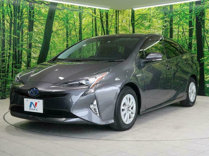 Used 2016 TOYOTA PRIUS ZVW50 | SBI Motor Japan