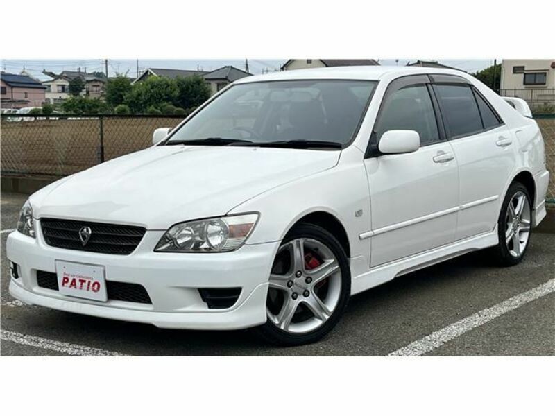 Used 2001 TOYOTA ALTEZZA SXE10 | SBI Motor Japan