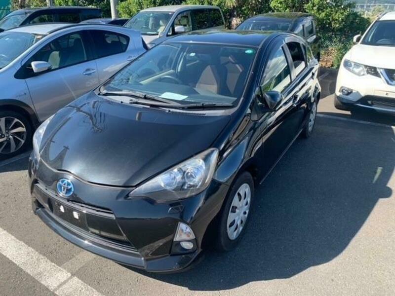 Used 2012 TOYOTA AQUA NHP10 | SBI Motor Japan