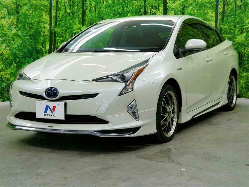 Used 2018 TOYOTA PRIUS ZVW55 | SBI Motor Japan