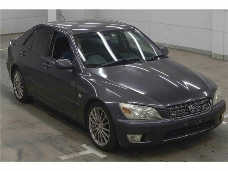 Used 2001 TOYOTA ALTEZZA SXE10 | SBI Motor Japan