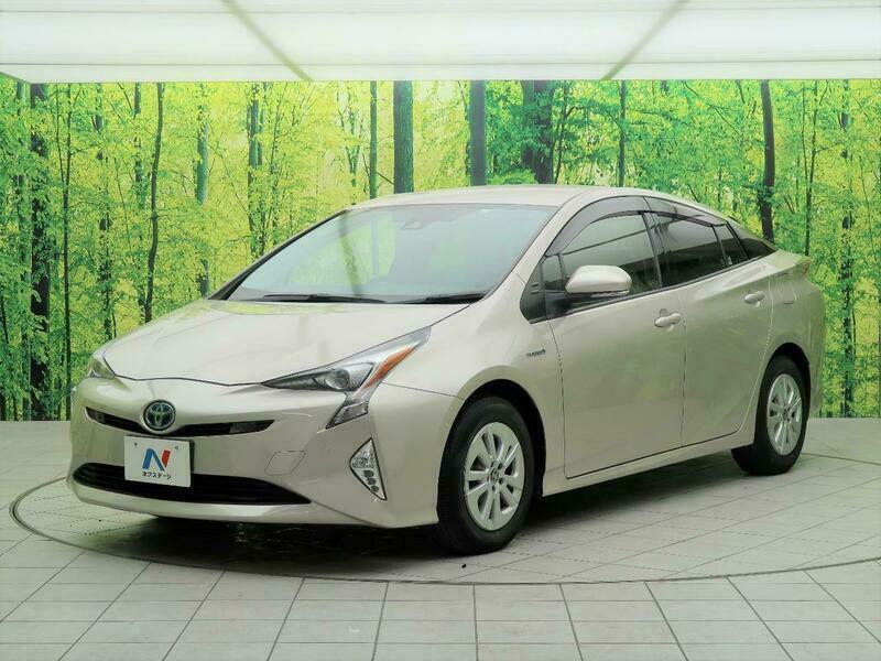 Used 2017 TOYOTA PRIUS ZVW50 | SBI Motor Japan