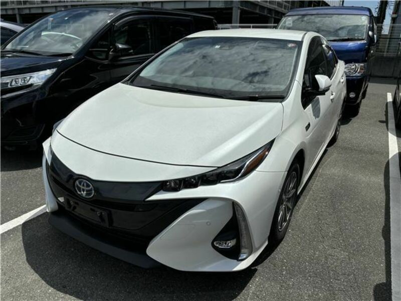 Used 2017 TOYOTA PRIUS PHV ZVW52 | SBI Motor Japan