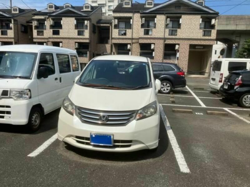 Used 2009 HONDA FREED GB3 | SBI Motor Japan