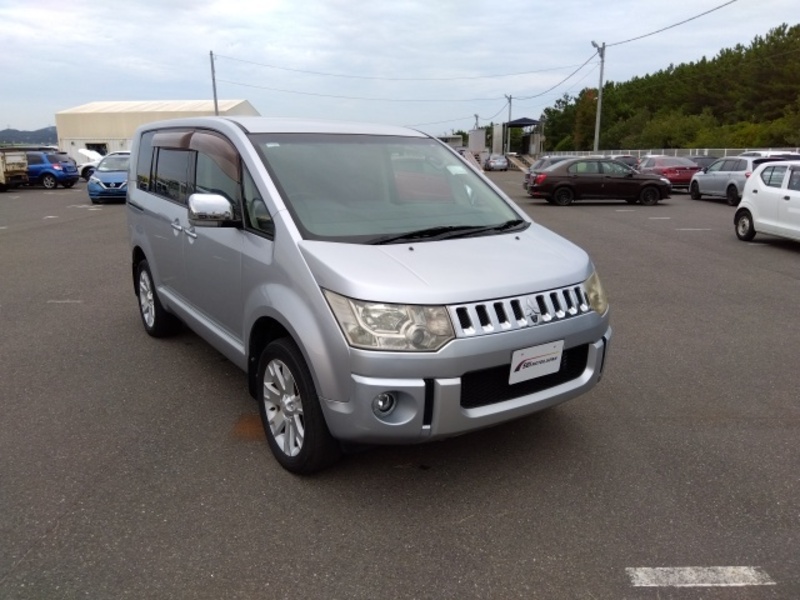 Used 2011 MITSUBISHI DELICA D5 DBA-CV5W | SBI Motor Japan