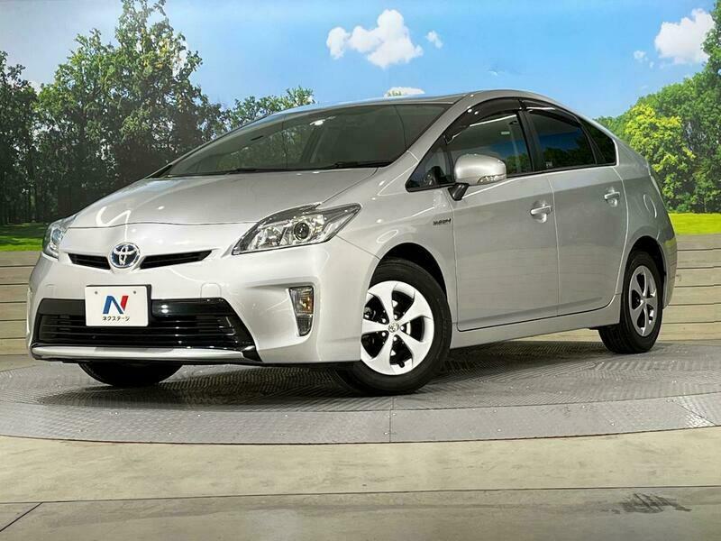 Used 2013 TOYOTA PRIUS ZVW30 | SBI Motor Japan