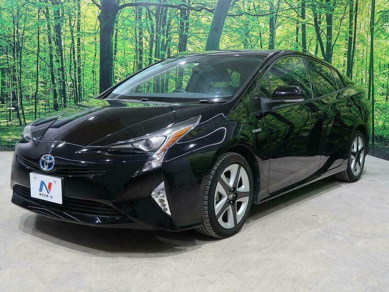 Used 2016 TOYOTA PRIUS ZVW50 | SBI Motor Japan
