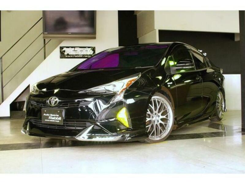 Used 2016 TOYOTA PRIUS ZVW50 | SBI Motor Japan