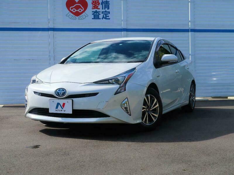 Used 2017 TOYOTA PRIUS ZVW50 | SBI Motor Japan