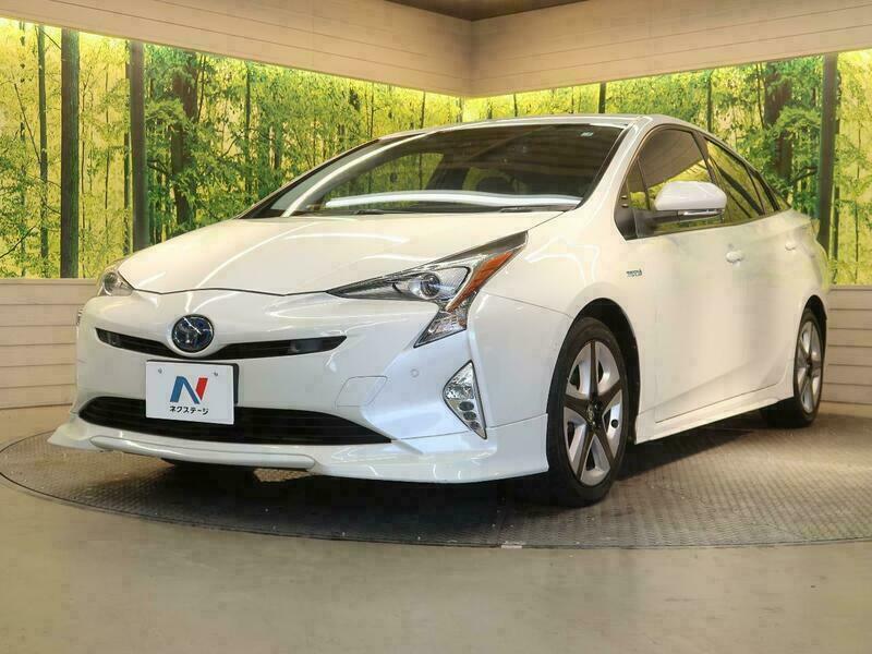 Used 2017 TOYOTA PRIUS ZVW51 | SBI Motor Japan