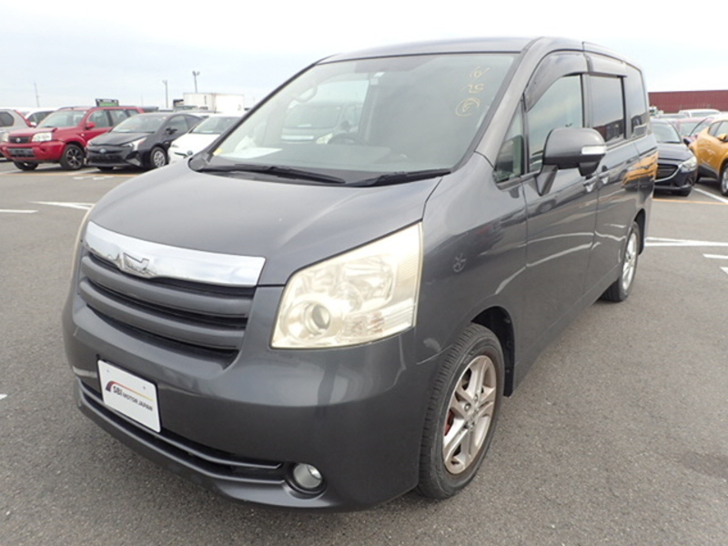 Used 2007 TOYOTA NOAH DBA-ZRR70G | SBI Motor Japan