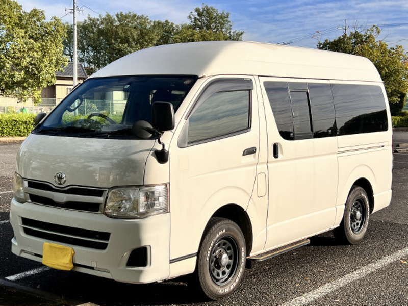 Used 2011 TOYOTA HIACE VAN KDH206K | SBI Motor Japan