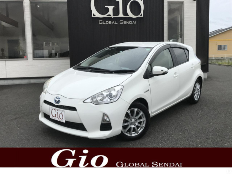 Used 2013 TOYOTA AQUA NHP10 | SBI Motor Japan