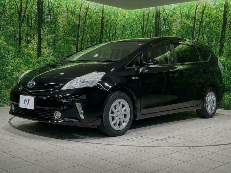 Used 2013 TOYOTA PRIUS ALPHA ZVW41W | SBI Motor Japan