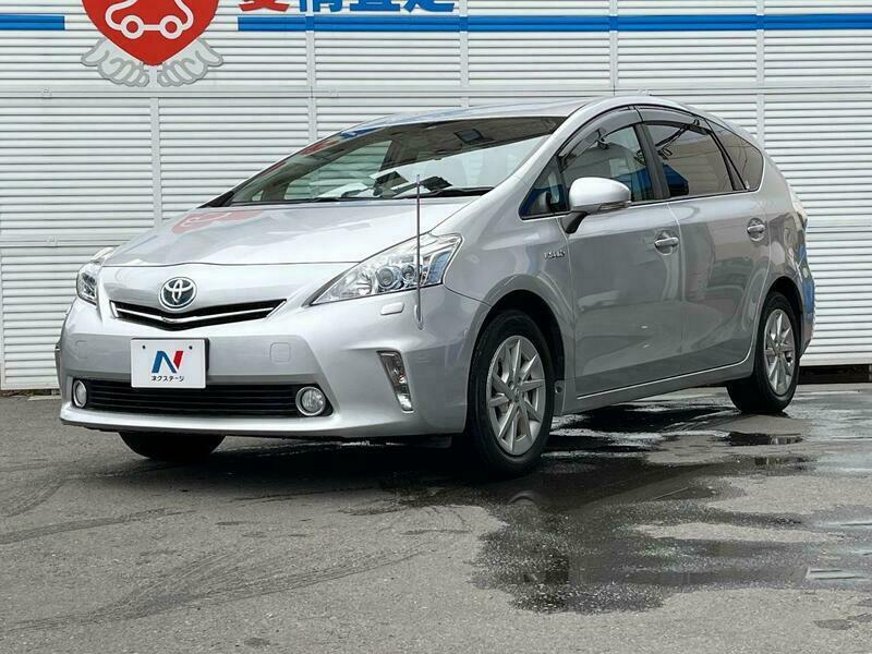 Used 2011 TOYOTA PRIUS ALPHA ZVW40W | SBI Motor Japan
