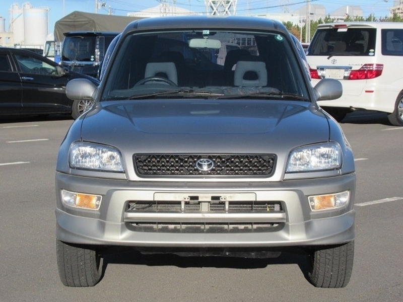 Bumper la mbele la old Rav 4 | JamiiForums