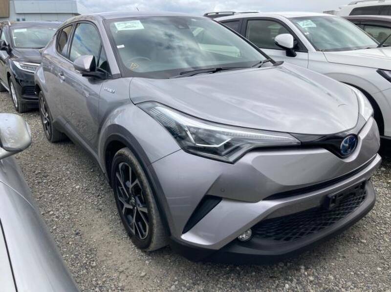 Used 2017 TOYOTA C-HR ZYX10 | SBI Motor Japan