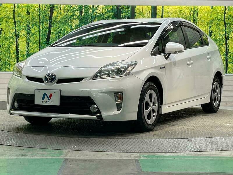 Used 2014 TOYOTA PRIUS ZVW30 | SBI Motor Japan