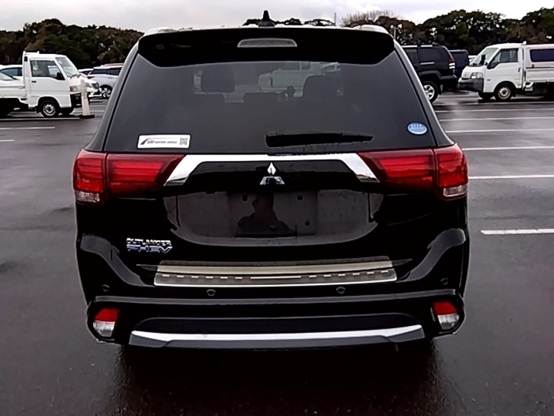 Used 2016 MITSUBISHI OUTLANDER PHEV DLA-GG2W | SBI Motor Japan