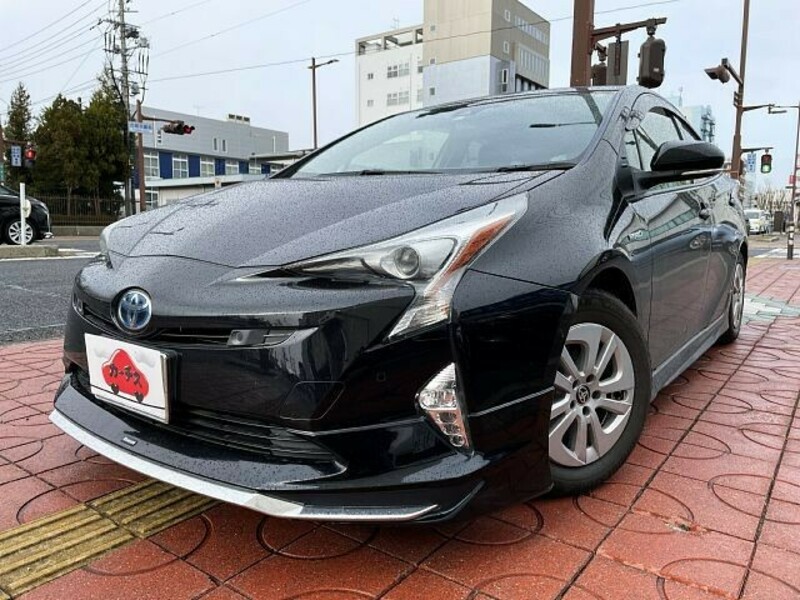 Used 2017 TOYOTA PRIUS ZVW50 | SBI Motor Japan