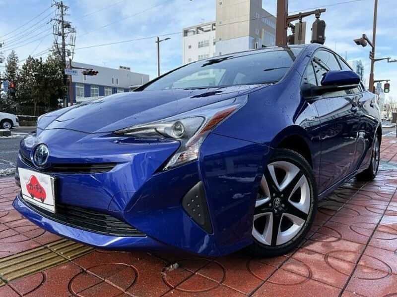 Used 2015 TOYOTA PRIUS ZVW55 | SBI Motor Japan