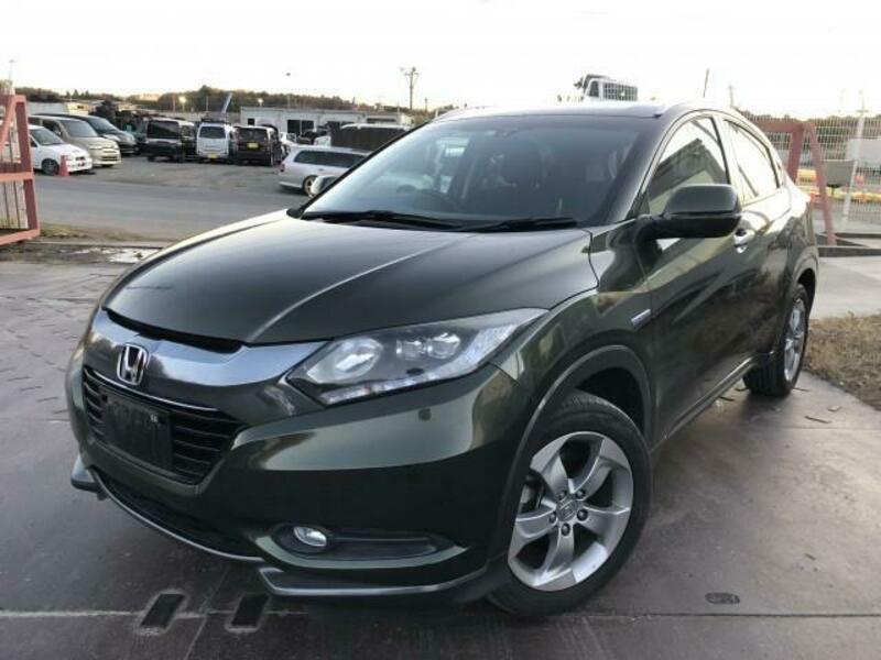 Used 2013 HONDA VEZEL DAA-RU4 | SBI Motor Japan