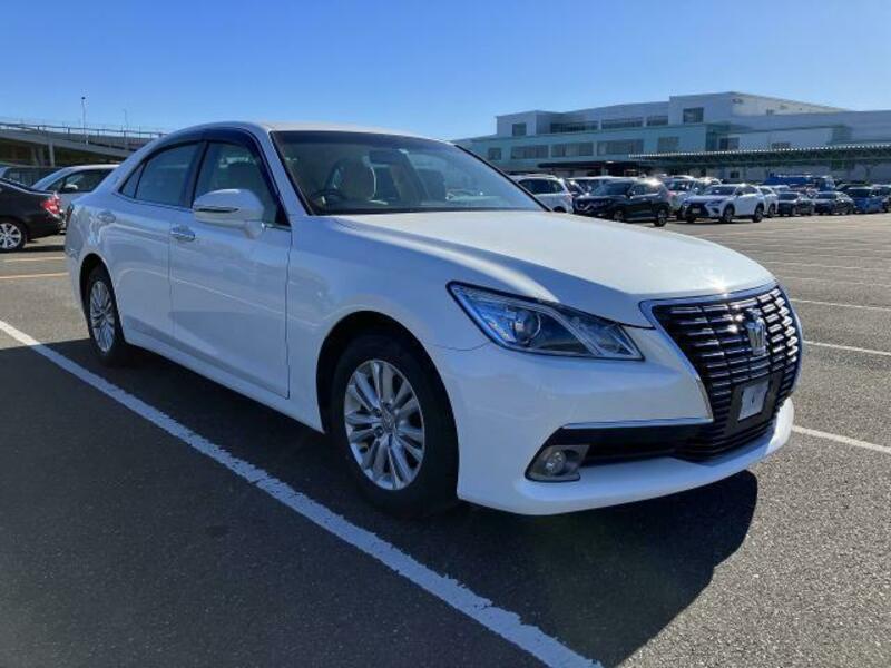 Used 2014 TOYOTA CROWN DBA-GRS210 | SBI Motor Japan
