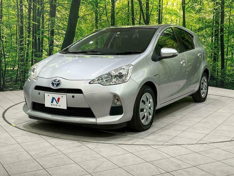 Used 2012 TOYOTA AQUA NHP10 | SBI Motor Japan