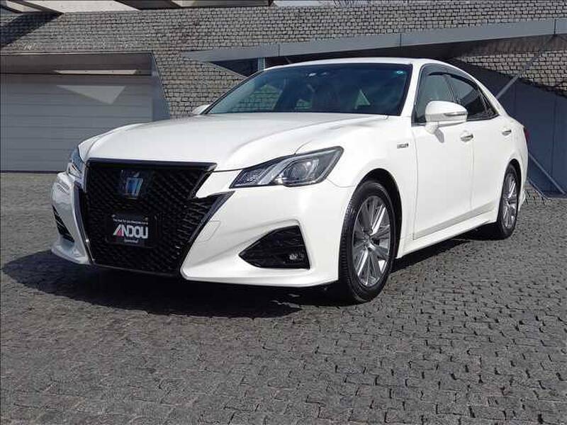 Used 2017 TOYOTA CROWN AWS210 | SBI Motor Japan