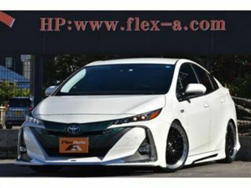 Used 2018 TOYOTA PRIUS PHV ZVW52 | SBI Motor Japan