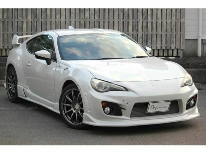 Used 2013 TOYOTA 86 ZN6 | SBI Motor Japan