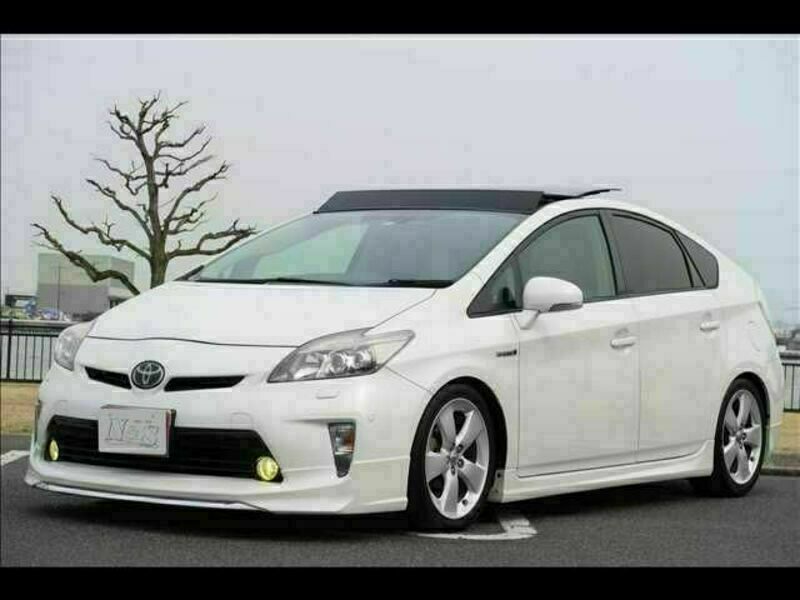 Used 2012 TOYOTA PRIUS ZVW30 | SBI Motor Japan