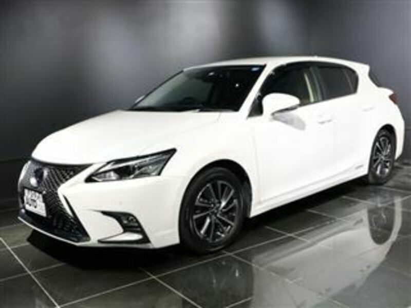 Used 2018 LEXUS CT ZWA10 | SBI Motor Japan