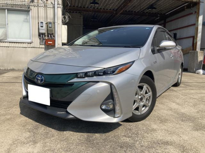 Used 2017 TOYOTA PRIUS PHV ZVW52 | SBI Motor Japan