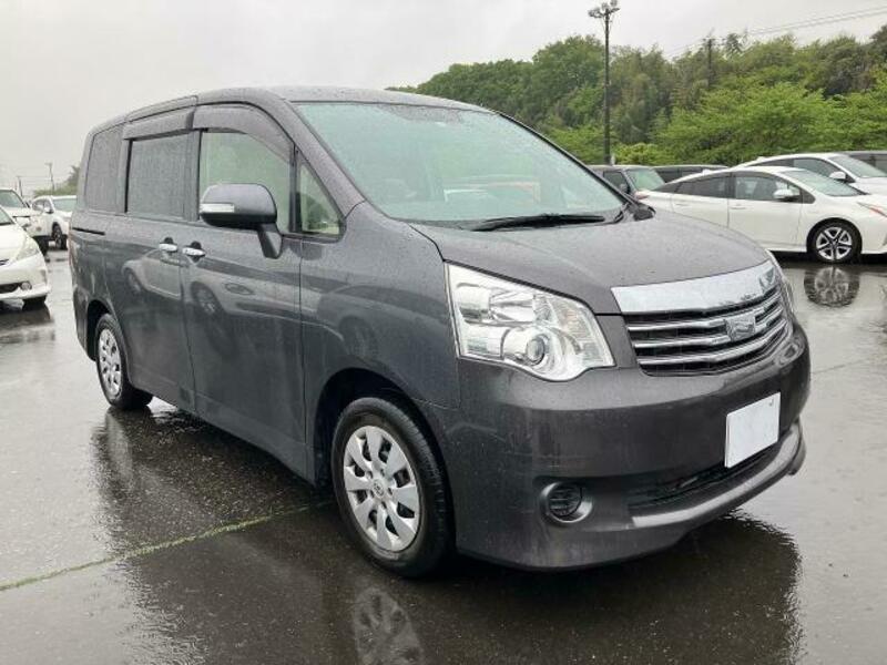 Used 2013 TOYOTA NOAH DBA-ZRR70G | SBI Motor Japan