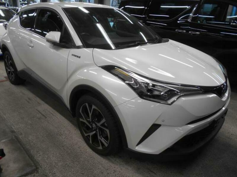 Used 2017 TOYOTA C-HR DAA-ZYX10 | SBI Motor Japan