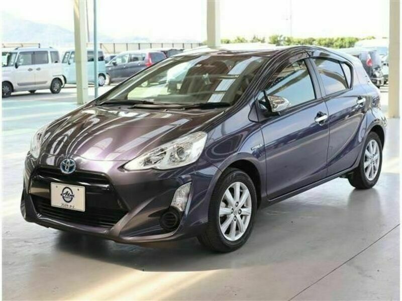 Used 2015 TOYOTA AQUA NHP10 | SBI Motor Japan