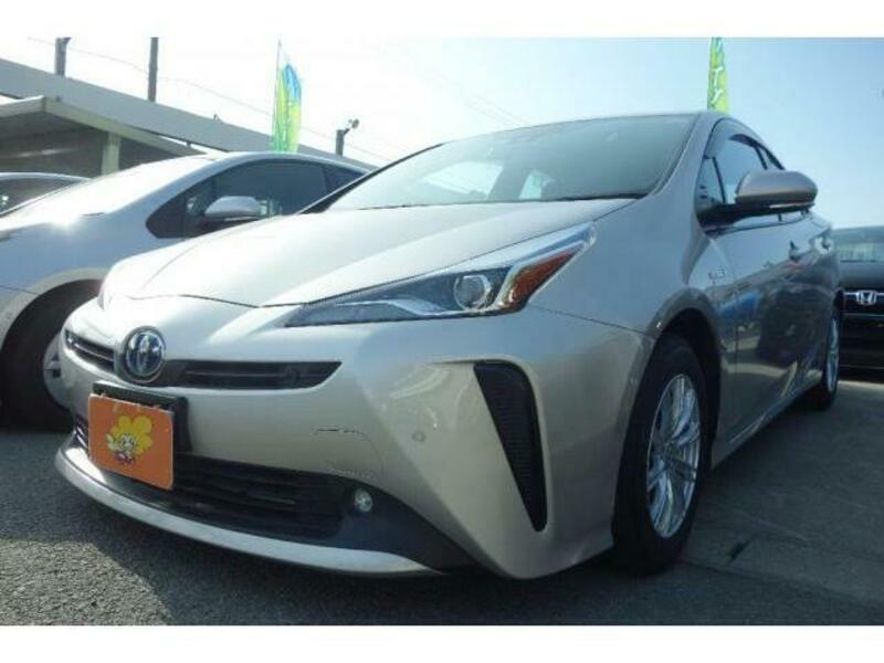 Used 2019 TOYOTA PRIUS ZVW55 | SBI Motor Japan