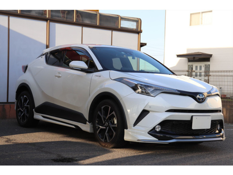 Used 2017 TOYOTA C-HR ZYX10 | SBI Motor Japan