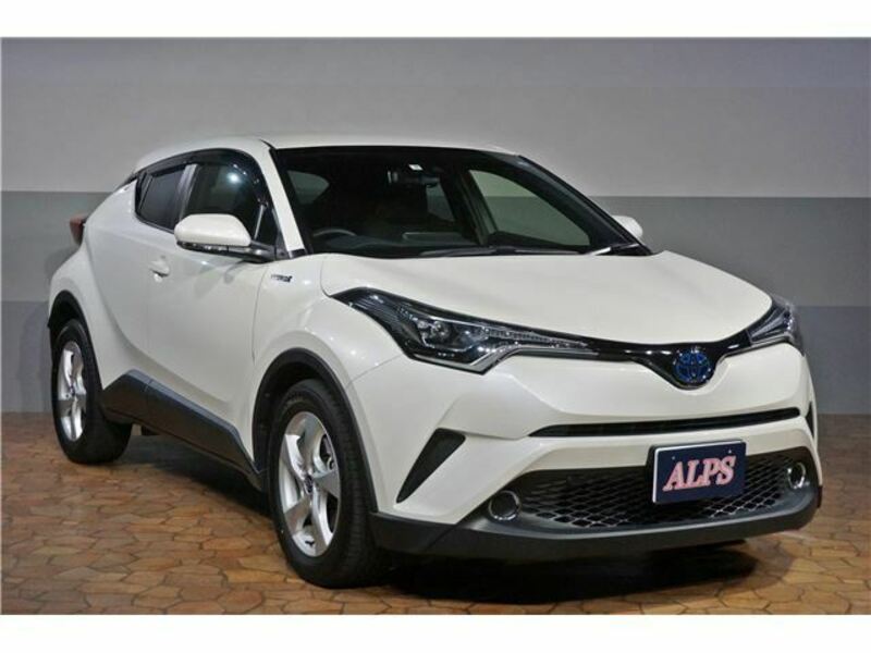 Used 2019 TOYOTA C-HR ZYX10 | SBI Motor Japan