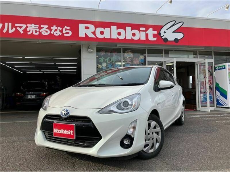 Used 2015 TOYOTA AQUA NHP10 | SBI Motor Japan