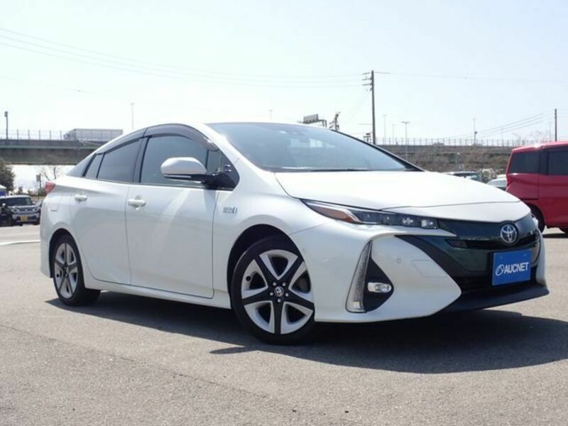 Used 2018 TOYOTA PRIUS PHV ZVW52 | SBI Motor Japan