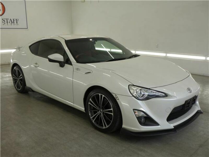 Used 2014 TOYOTA 86 ZN6 | SBI Motor Japan