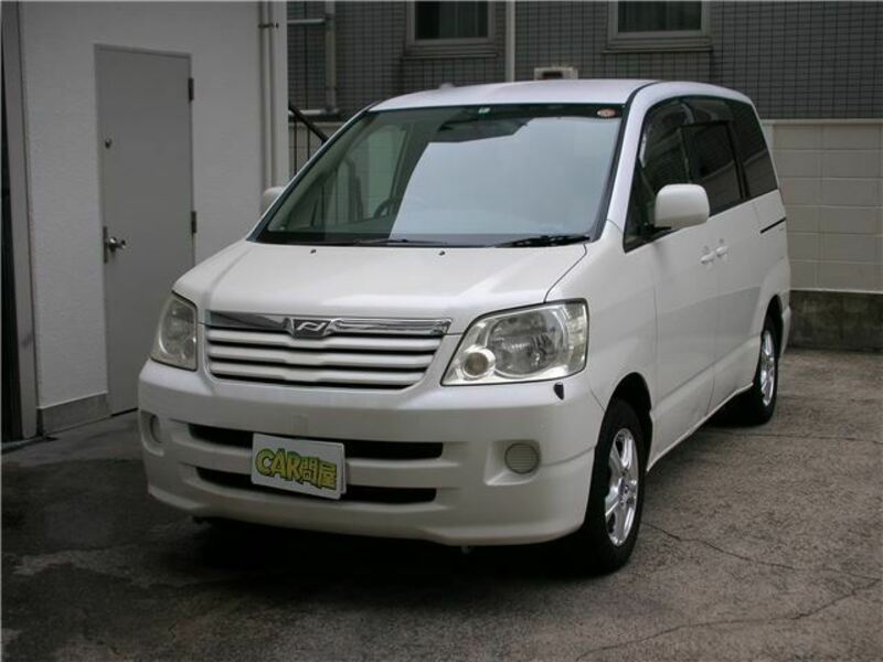 Used 2002 TOYOTA NOAH AZR60G | SBI Motor Japan