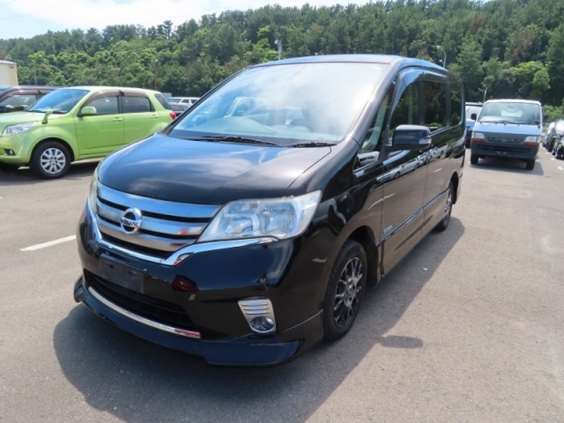 Used 2013 NISSAN SERENA DAA-HFC26 | SBI Motor Japan
