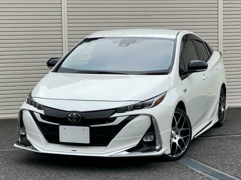 Used 2017 TOYOTA PRIUS PHV ZVW52 | SBI Motor Japan