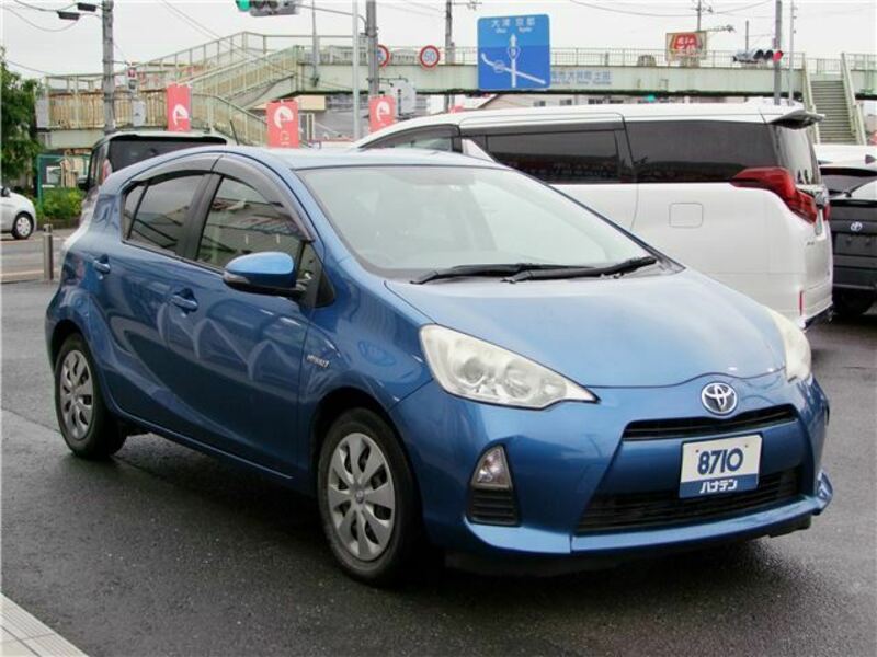 Used 2013 TOYOTA AQUA NHP10 | SBI Motor Japan