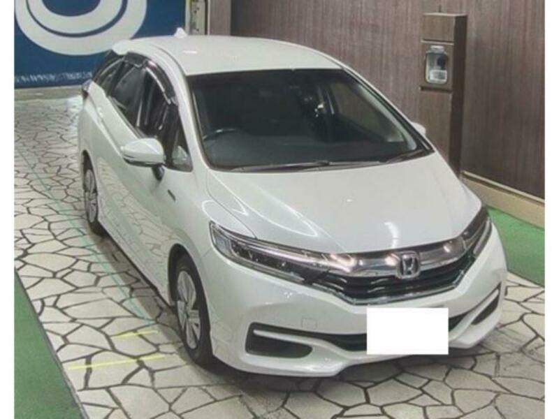 Used 2015 HONDA SHUTTLE DAA-GP7 | SBI Motor Japan