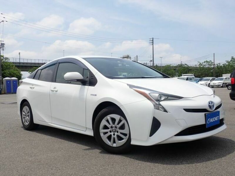 Used 2017 TOYOTA PRIUS ZVW51 | SBI Motor Japan